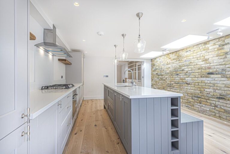 Rowena Crescent – SA Builders & Contractors Ltd